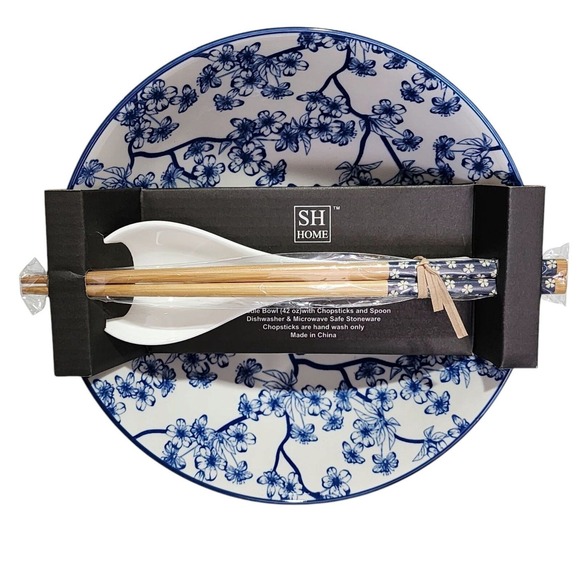 SH HOME | Dining | Sh Home Blue Floral Ceramic Ramen Noodle Bowl 42oz ...